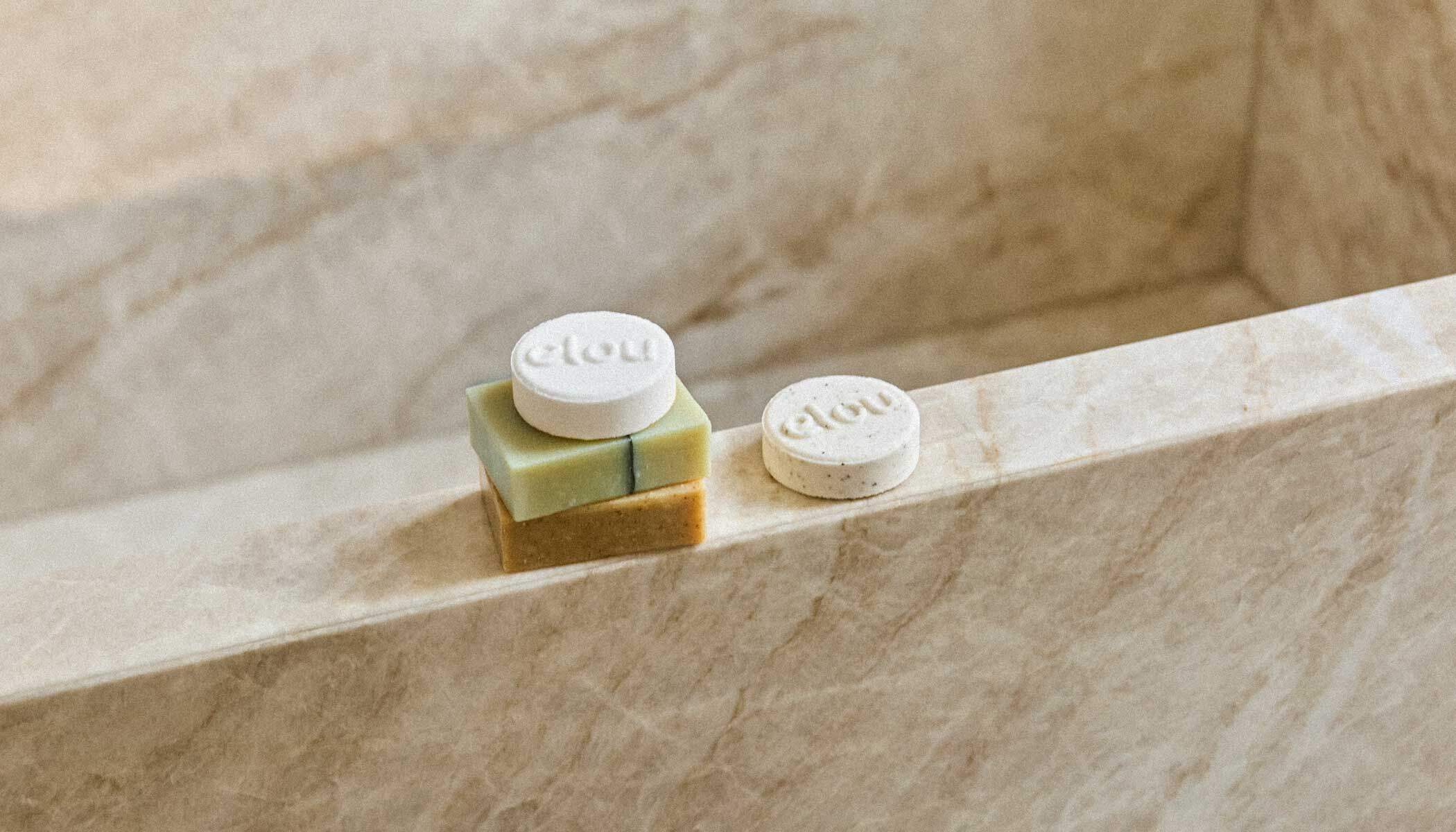 Prisvindende shampoobarer fra Elou · Elou